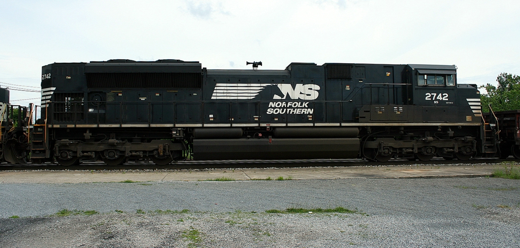 NS 2742